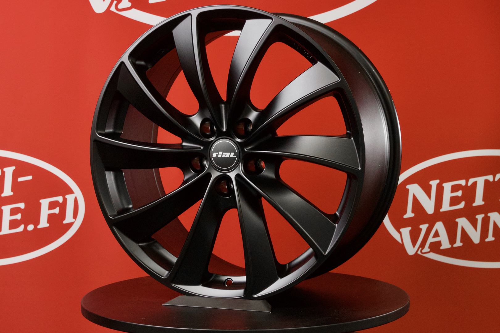 RIAL LUGANO RACING BLACK Alumiinivanteet 8.5x19" 5x114.3 ET32 Ø64.1 ...
