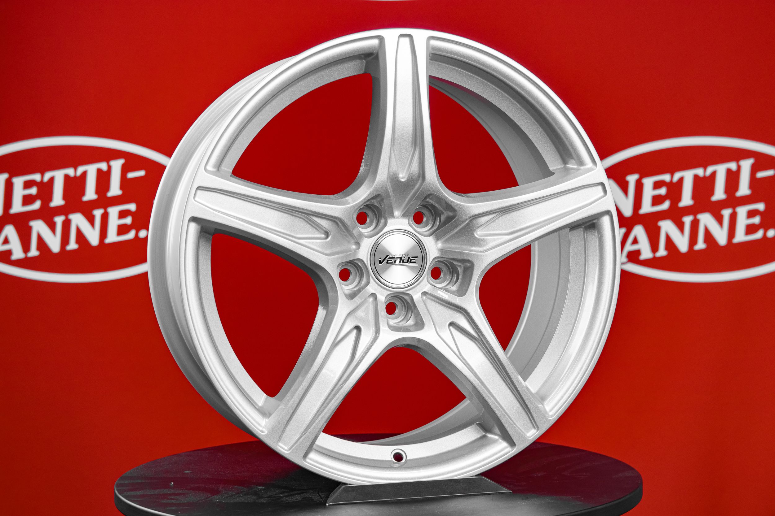 VENUE Venue VL5 Silver Alumiinivanteet 6.5x16" 5x112 ET44 Ø66.6 | Nettivanne.fi